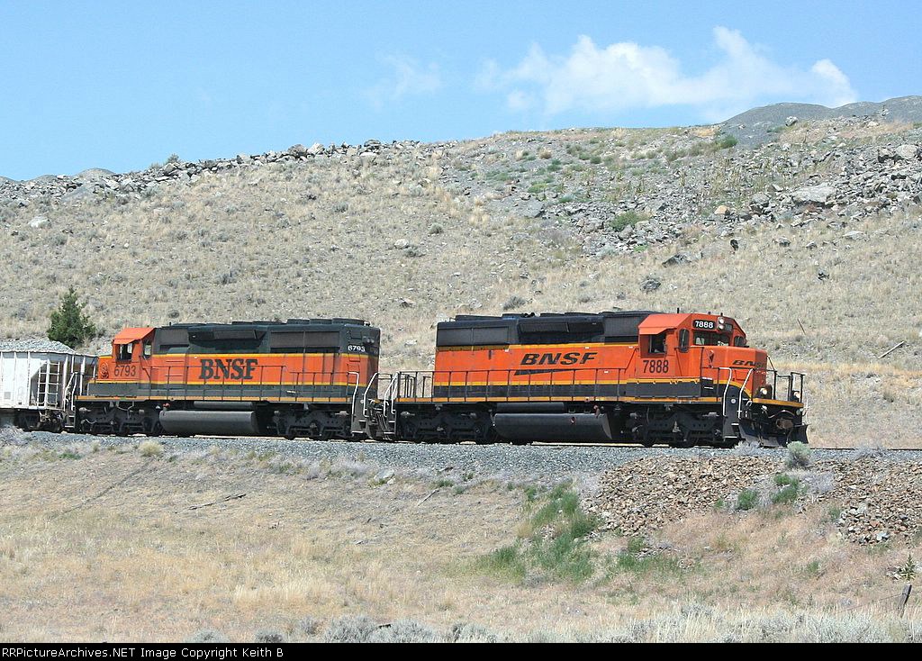 BNSF 7888 and 6793